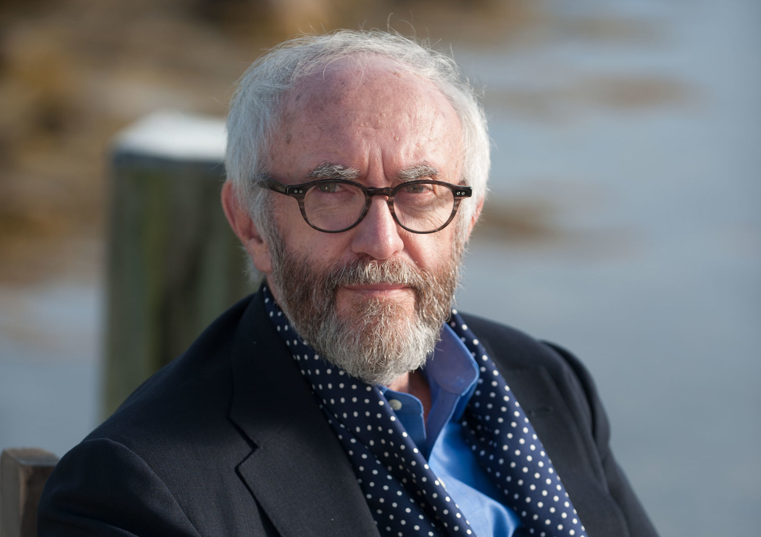 JONATHAN PRYCE (RAYMOND) – The Healer